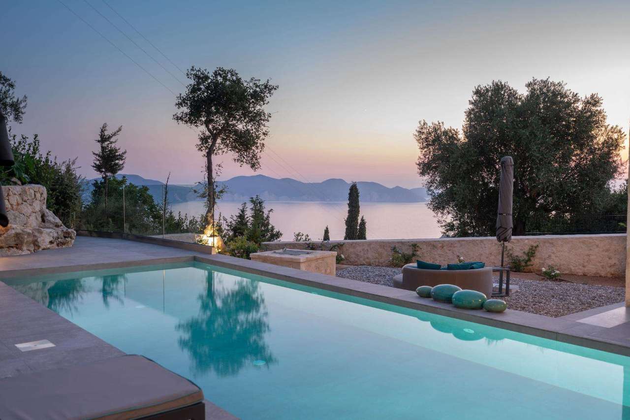Villas in Dafni, Greece - Sleeps 4